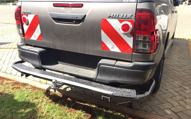 Toyota Hilux Rear Tubular Bar with Tow ball - Suspension Systems & 4x4 ...